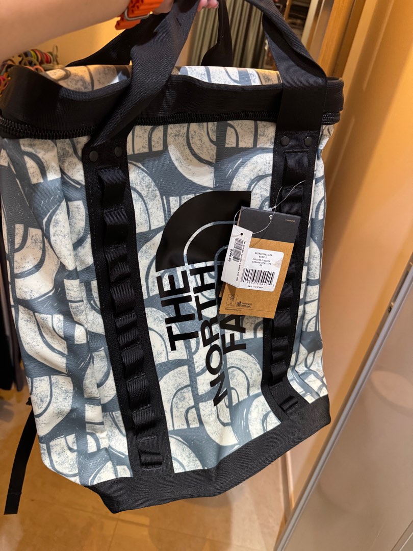 North face fuse box L (authentic), Men's Fashion, Bags, Backpacks on ...