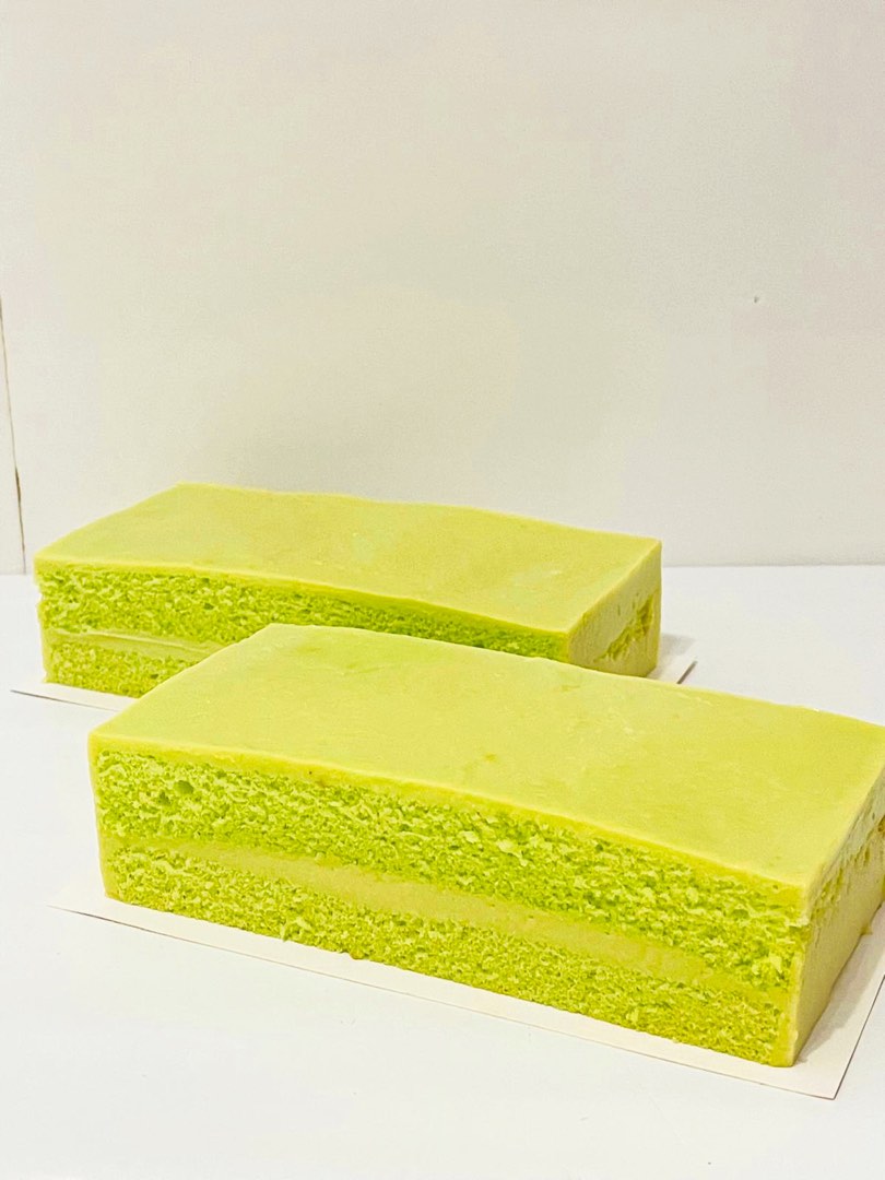 Pandan kaya cake, Food & Drinks, Homemade Bakes on Carousell