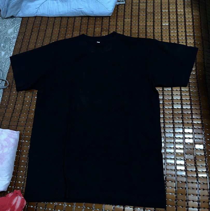 plain black tee, Men's Fashion, Tops & Sets, Tshirts & Polo Shirts on ...