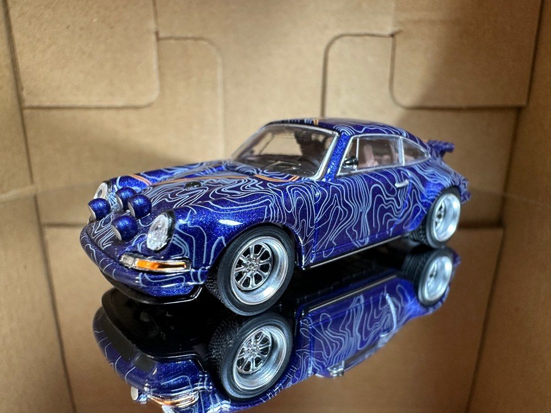 Pop Race Porsche 911 (964) Singer Mulholland Drive 1/64 diecast tags ...