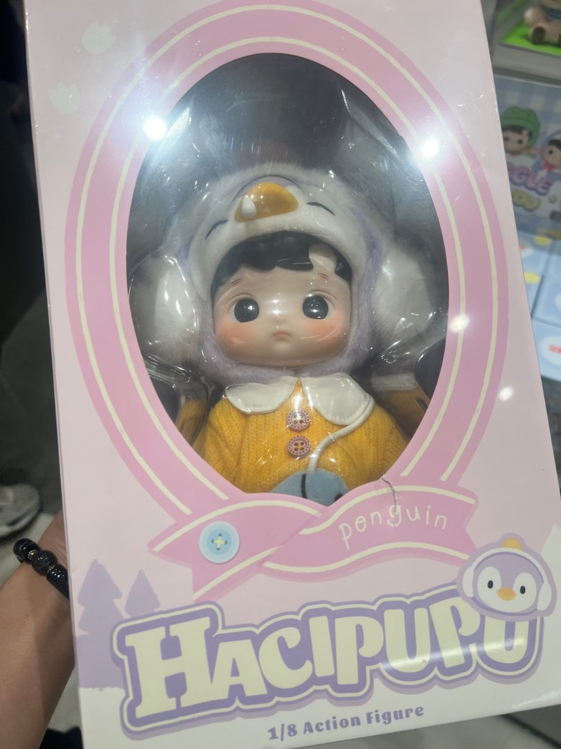 Popmart Hacipupu Penguin 1/8 Action Figure, Hobbies & Toys, Toys ...