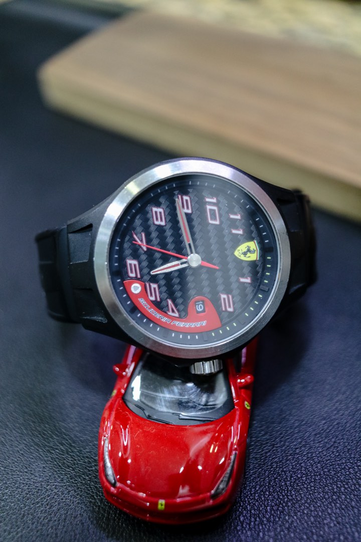 SCUDERIA FERRARI QUARTZ WATCH, Men's Fashion, Watches & Accessories ...