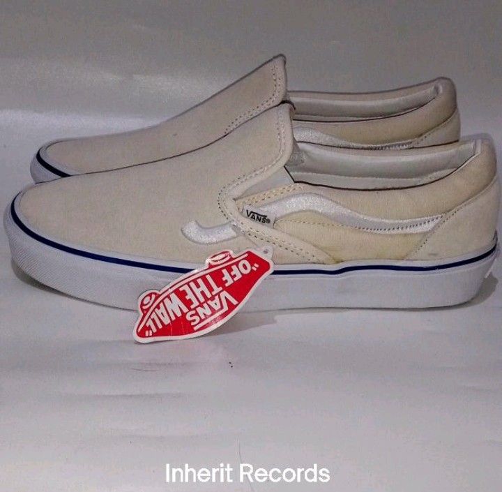 Sepatu Vans Slip On Sidestripes Marshmallow size 42 27 Broken White ...