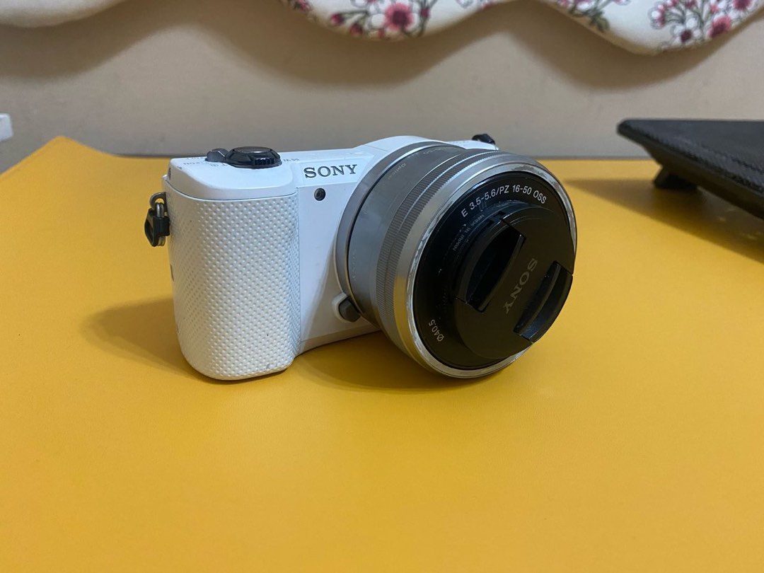 Sony A5000 with Kit lens, Photography, Cameras on Carousell