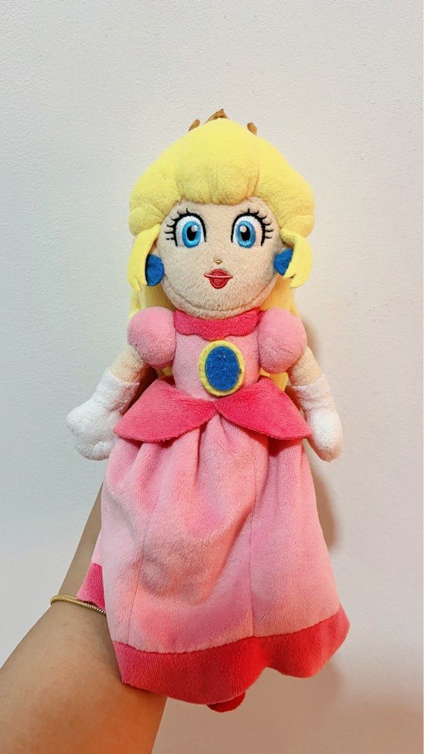 SUPER MARIO PRINCESS PEACH, Hobbies & Toys, Toys & Games on Carousell
