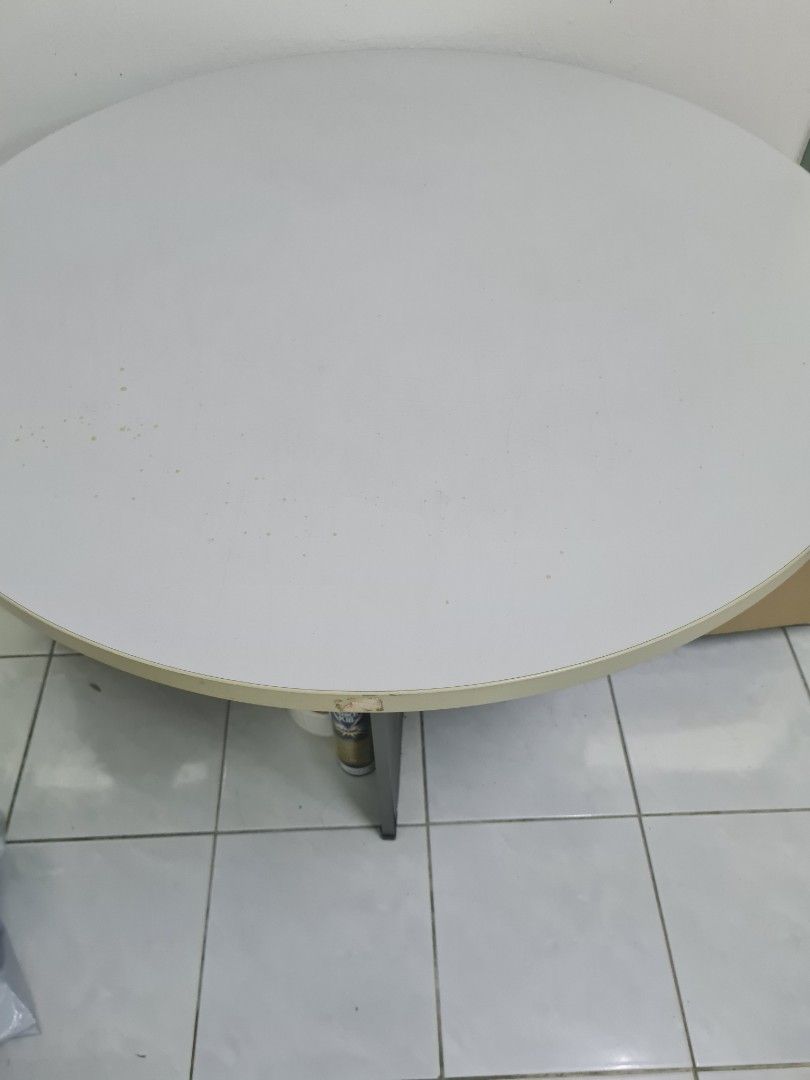 Table (Round) / Meja Bulat, Furniture & Home Living, Furniture, Tables ...
