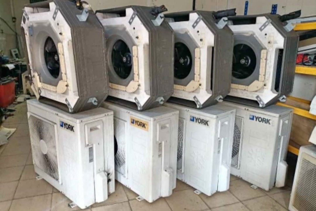 Used Aircond /Second Hand Aircond Ceiling Cassette York Acson Daikin ...