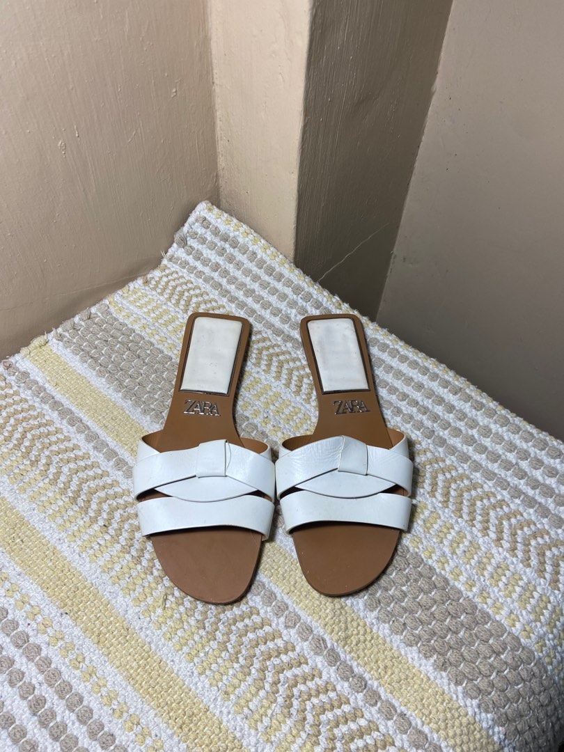 Zara slides, Women's Fashion, Footwear, Flats & Sandals on Carousell