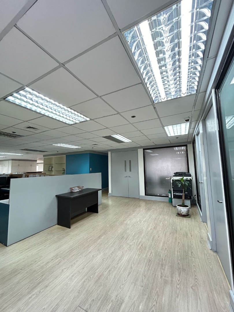 FS: Spacious Unit at Tektite Towers West, Pasig., Property, For Sale ...