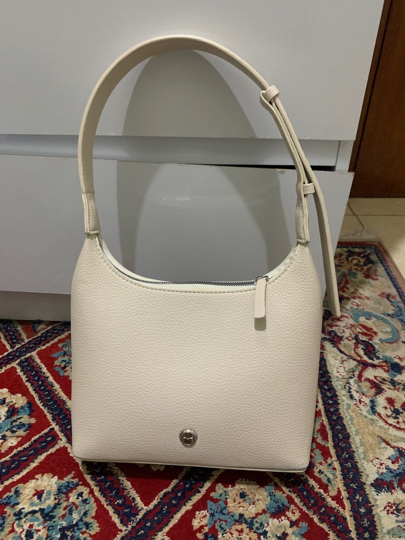 HOLDREY - Jill Hobo Bag (Medium) white bag, Fesyen Wanita, Tas & Dompet ...