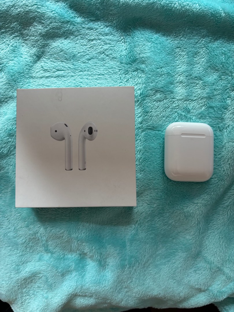 Airpods Gen 1 Charging Case with Box, Audio, Earphones on Carousell