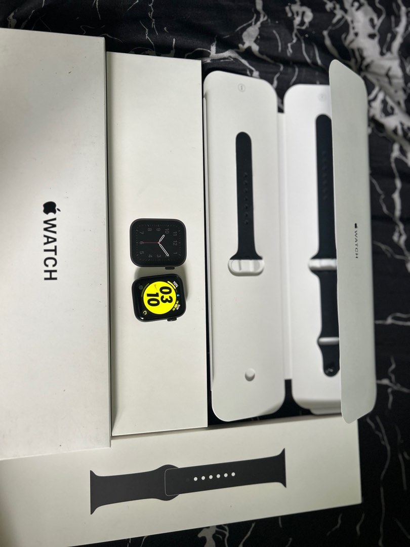 Apple Watch SE 1st gen, Men's Fashion, Watches & Accessories, Watches ...