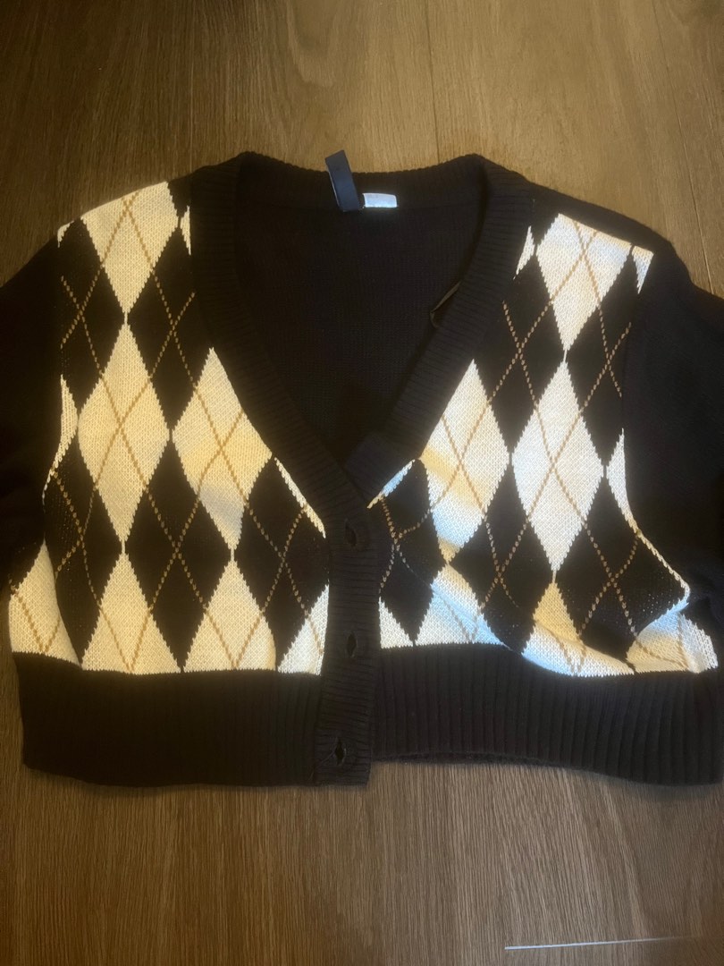 argyle collection, Women's Fashion, Tops, Longsleeves on Carousell