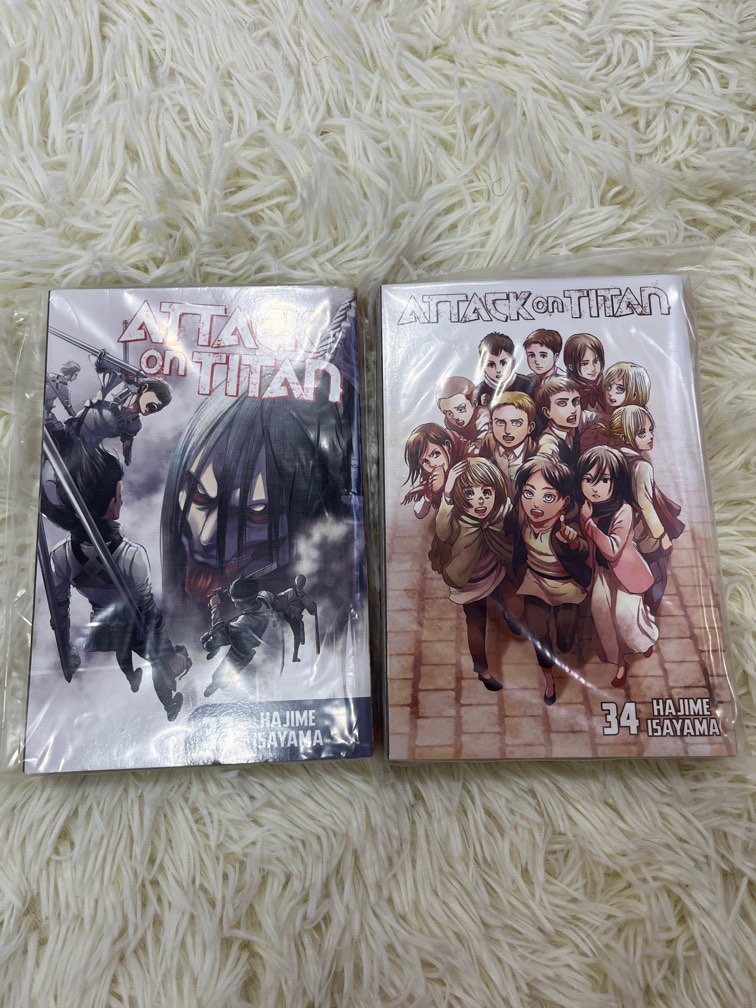 Attack on Titan Volume 33 & 34 (last), Hobbies & Toys, Books ...