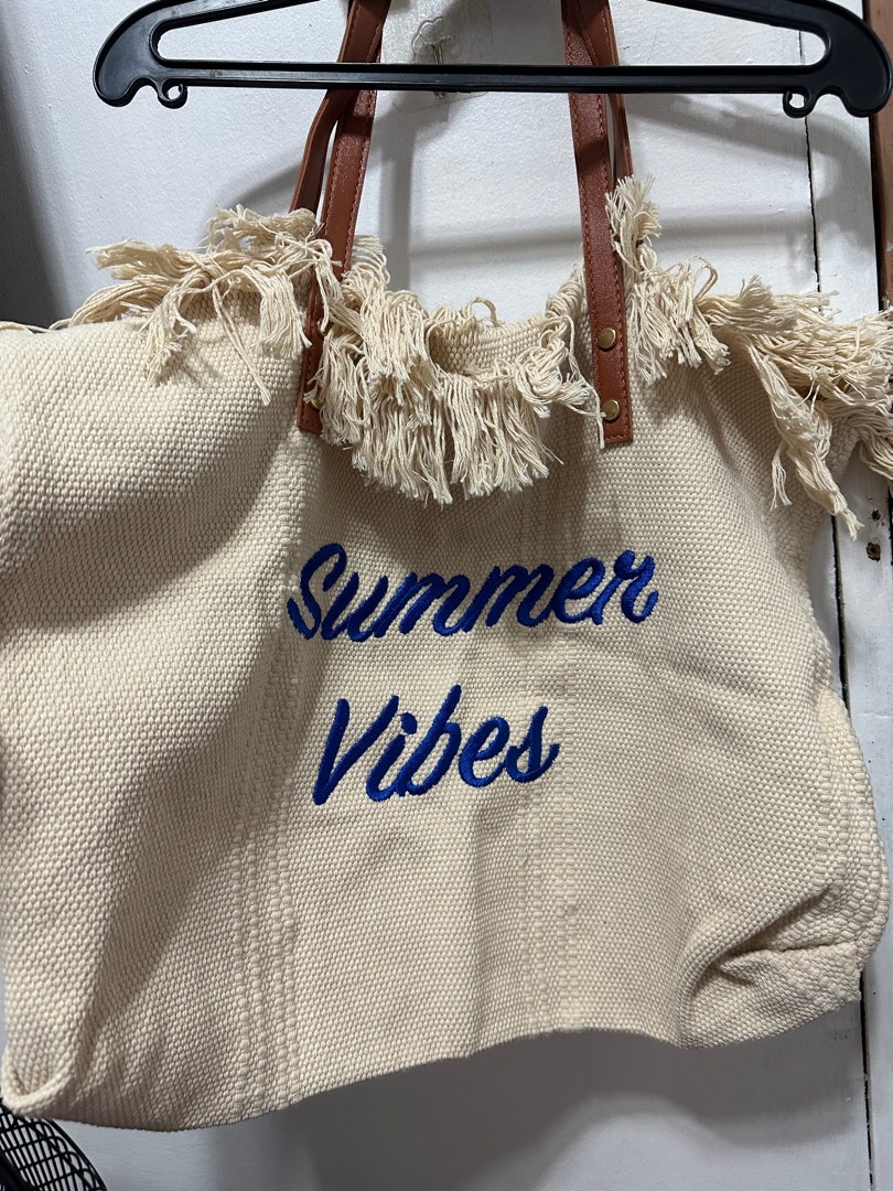 Beach bag, Women's Fashion, Bags & Wallets, Beach Bags on Carousell