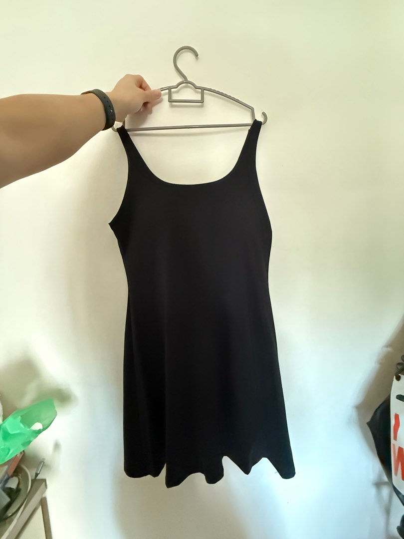 Black padded active dress dry fit, Women's Fashion, Activewear on Carousell
