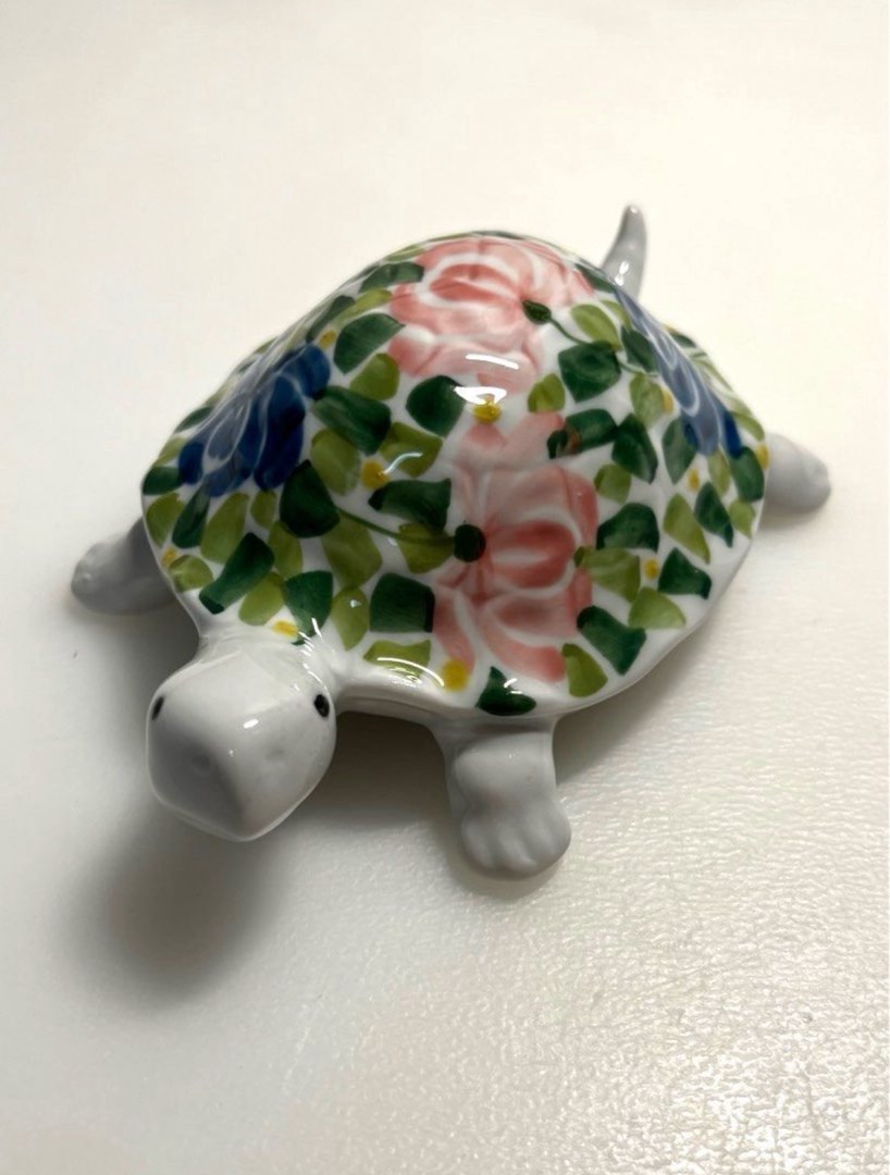 Cardinal Fine Porcelain Turtle, Furniture & Home Living, Home Decor ...