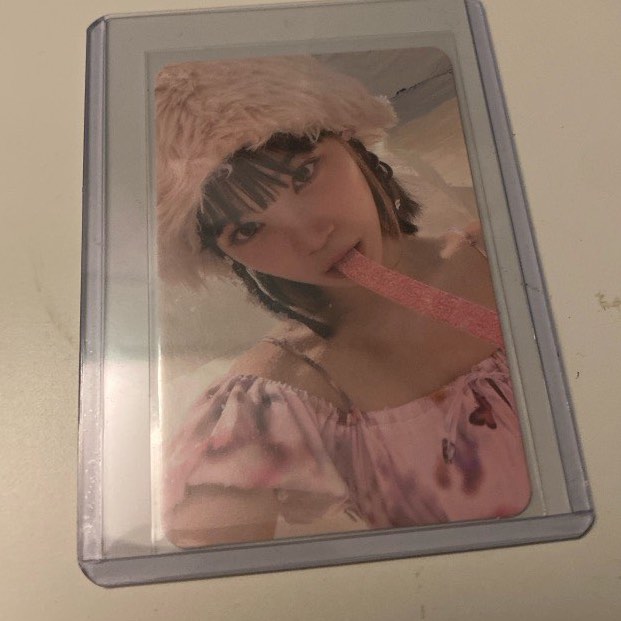 Chaewon Candy Photocard kpop pc Mint, Hobbies & Toys, Toys & Games on ...