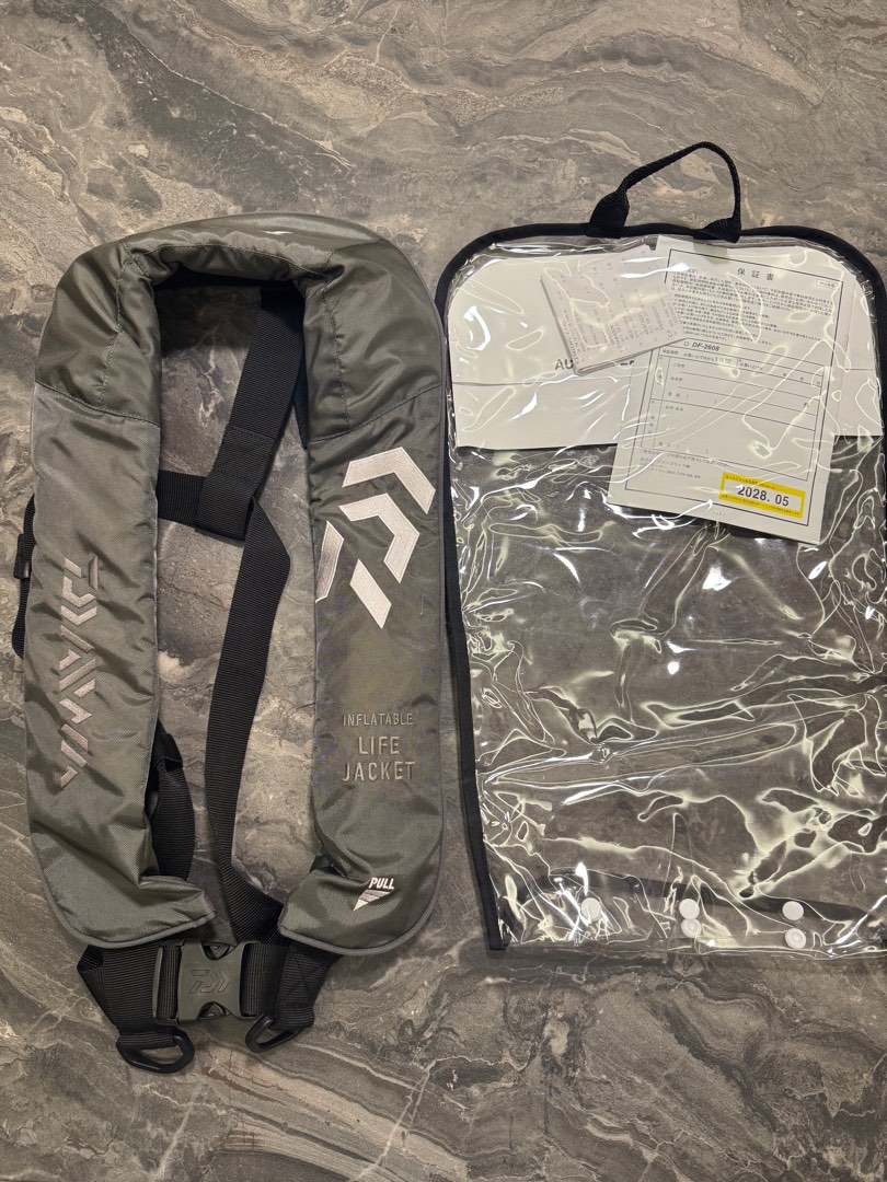 Daiwa DF2608 PFD/Lifejacket, Sports Equipment, Fishing on Carousell