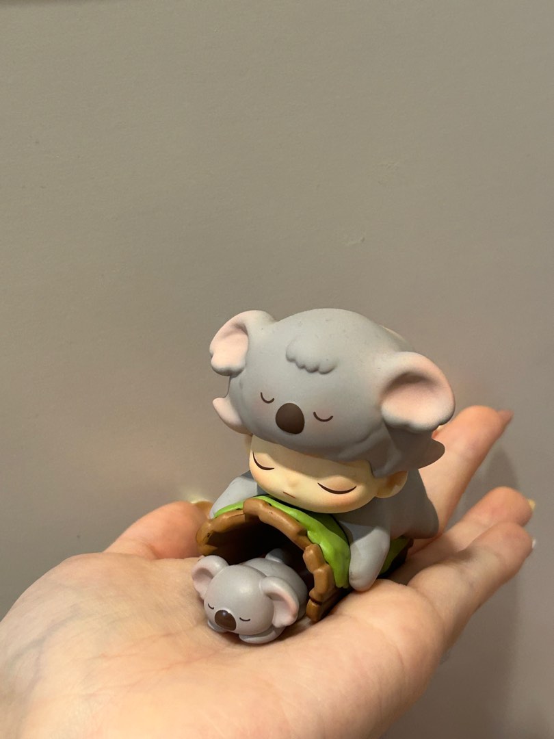 dimoo figurine, Hobbies & Toys, Toys & Games on Carousell