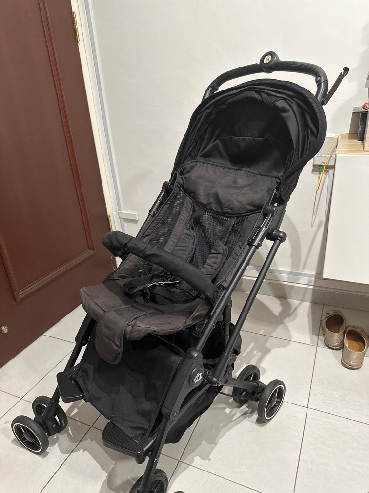 Foldable stroller, Babies & Kids, Going Out, Strollers on Carousell