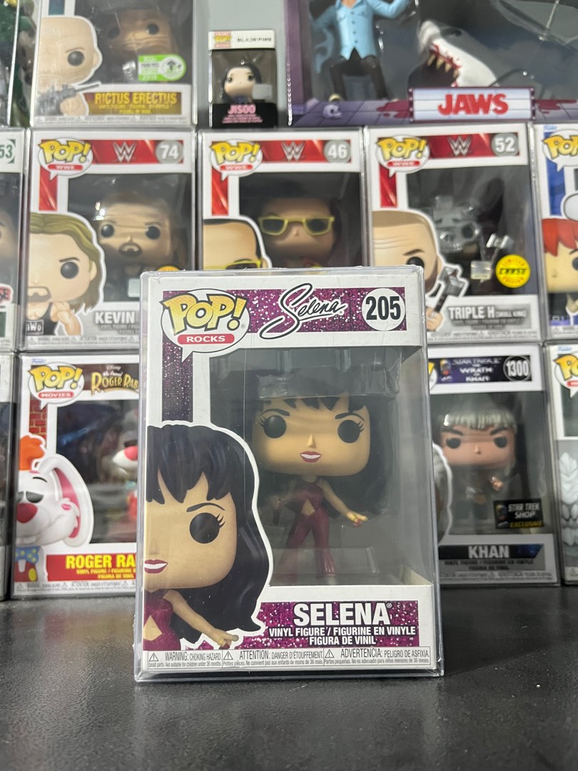Funko Pop Rocks Selena, Hobbies & Toys, Toys & Games on Carousell