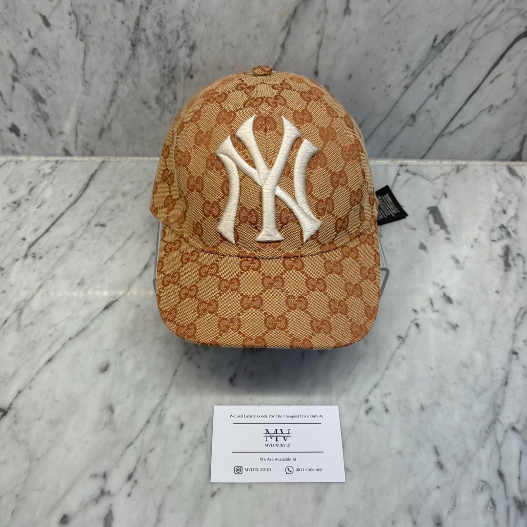 Gucci x MLB Yankees Beige Cap, Fesyen Pria, Aksesoris, Topi di Carousell