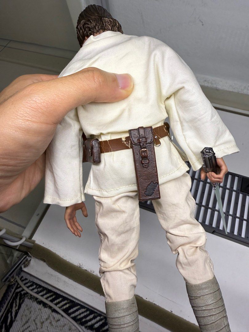 Hot Toys A New Hope Farm Boy Luke Skywalker Star Wars 1/6 scale figure ...