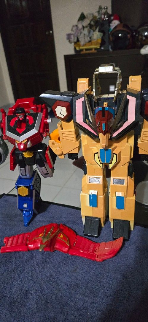 Incomplete Power Rangers made in Korea and Thailand Bandai 2010 ...