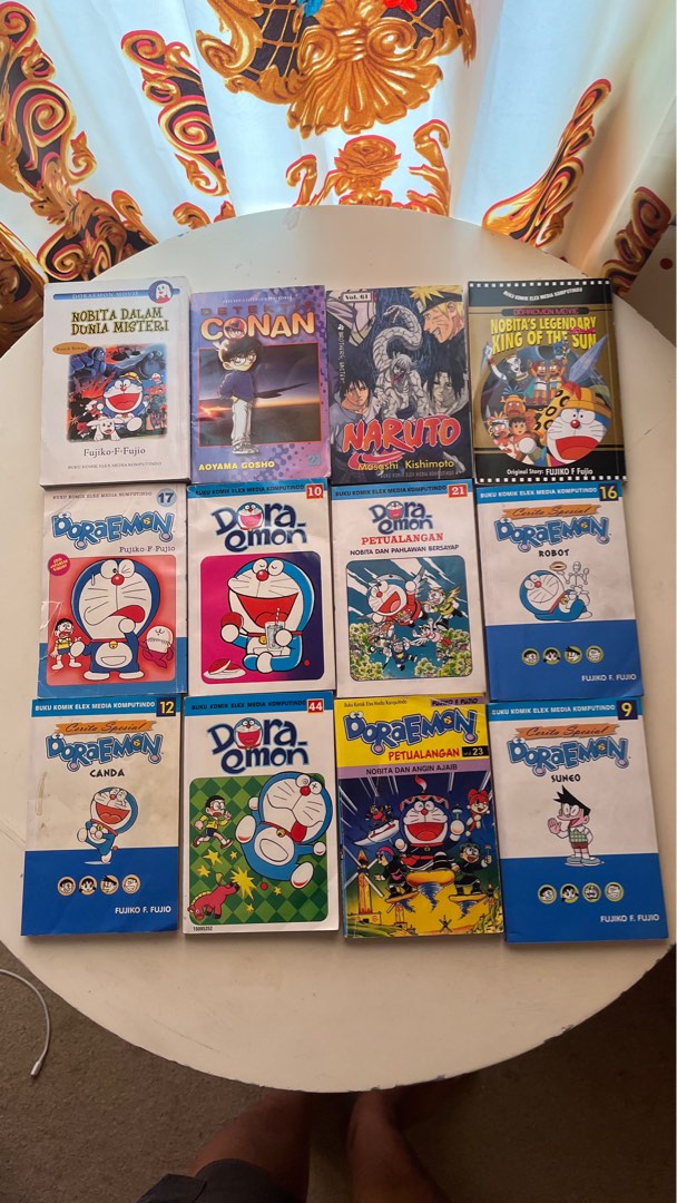 Komik Doraemon Naruto Detektif Conan, Buku & Alat Tulis, Komik dan ...