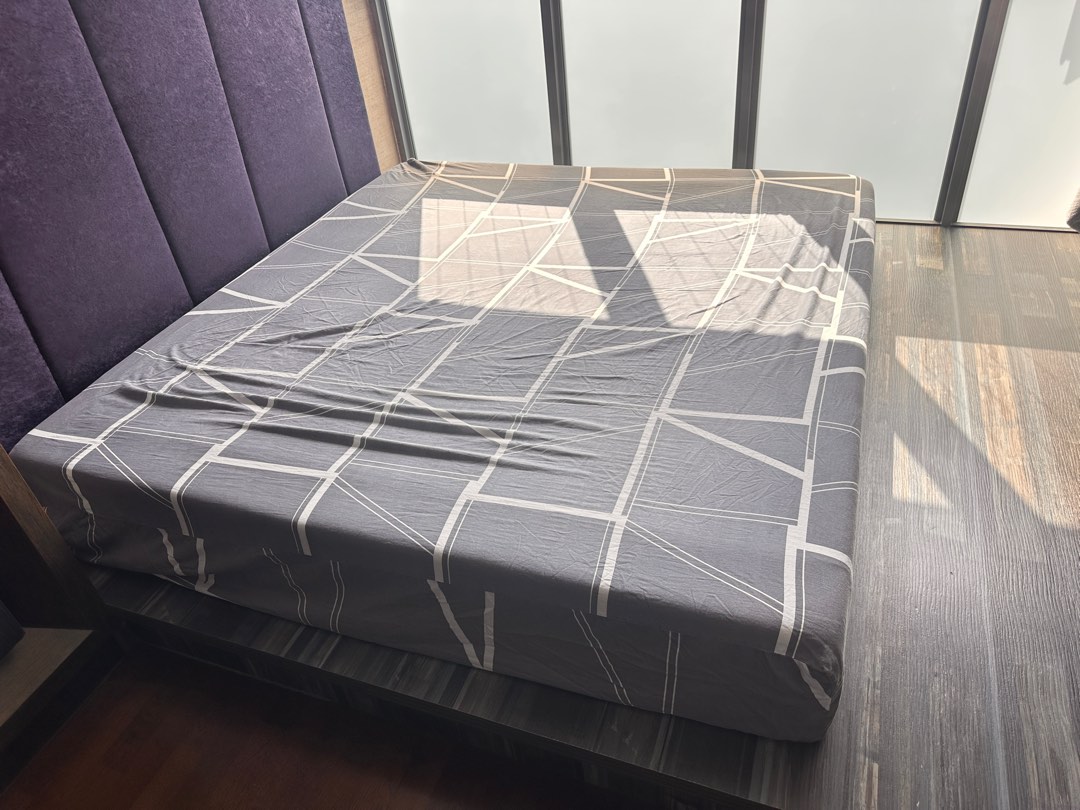 Latex King Size Mattress, Furniture & Home Living, Furniture, Bed ...