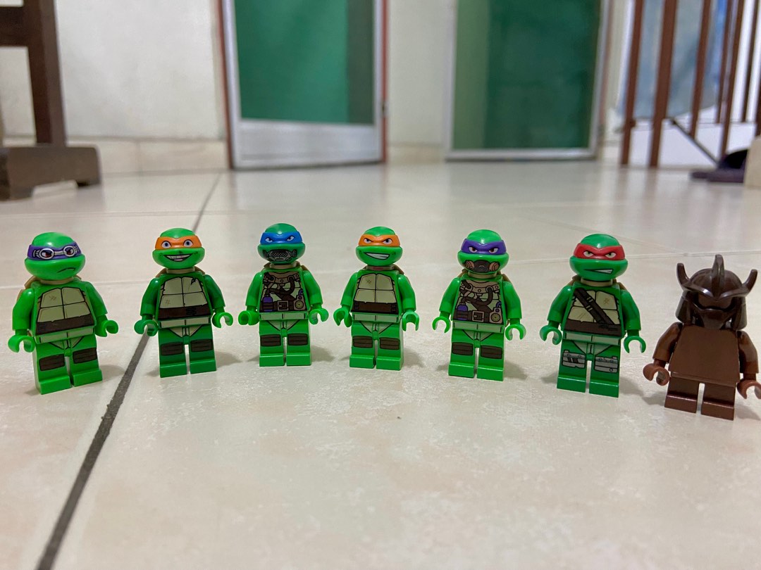 LEGO Teenage Mutant Ninja Turtle minifigs, Hobbies & Toys, Toys & Games ...