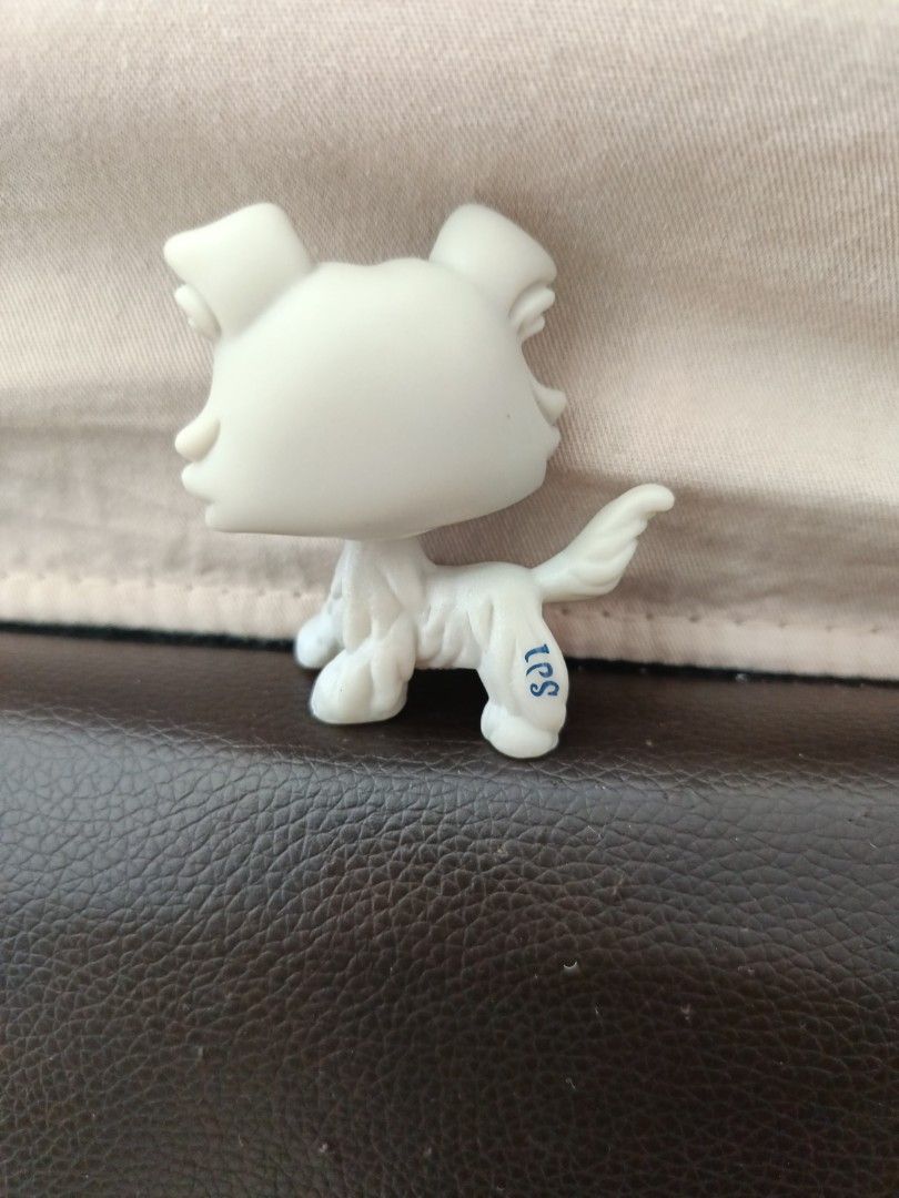 LPS Collie & Dragon (Bootleg), Hobbies & Toys, Toys & Games on Carousell