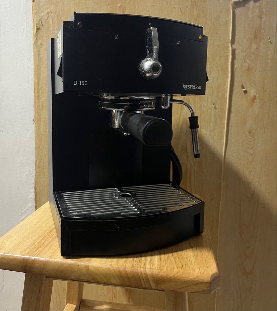 NESPRESSO D150, TV & Home Appliances, Kitchen Appliances, Coffee ...
