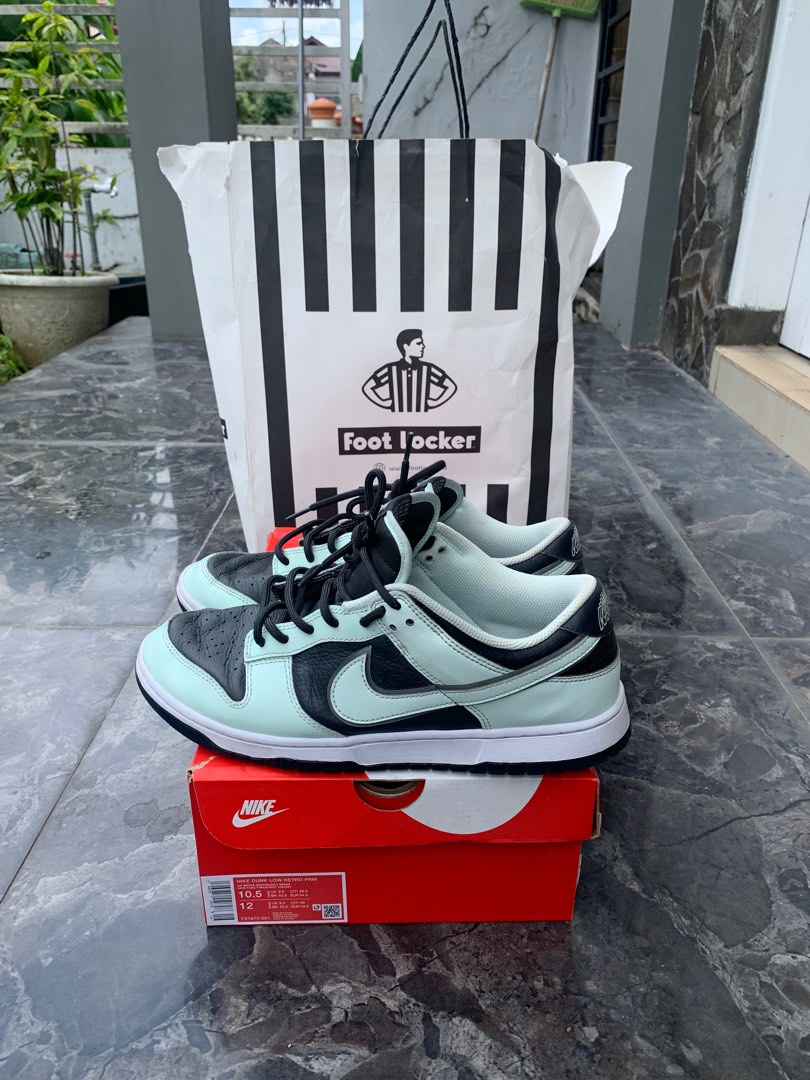 Nike Dunk Low Retro PRM Barely Green Original Foot Locker size 44 ...