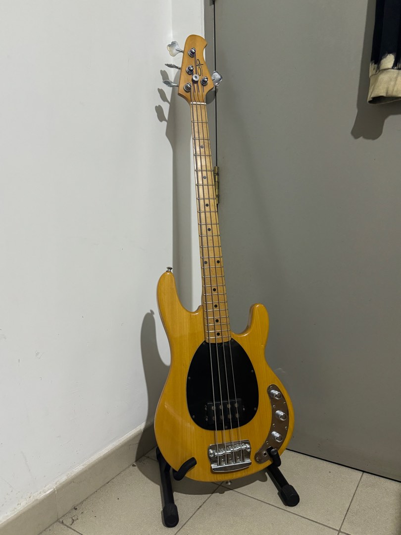 OLP MM2 By Ernie ball Musicman/Stingray Bass Guitar, Hobbies & Toys ...