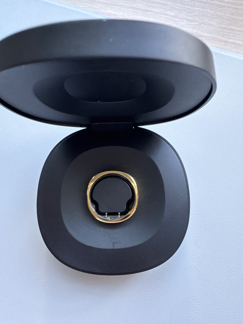 Ring Conn 2, Women's Fashion, Jewelry & Organisers, Rings on Carousell