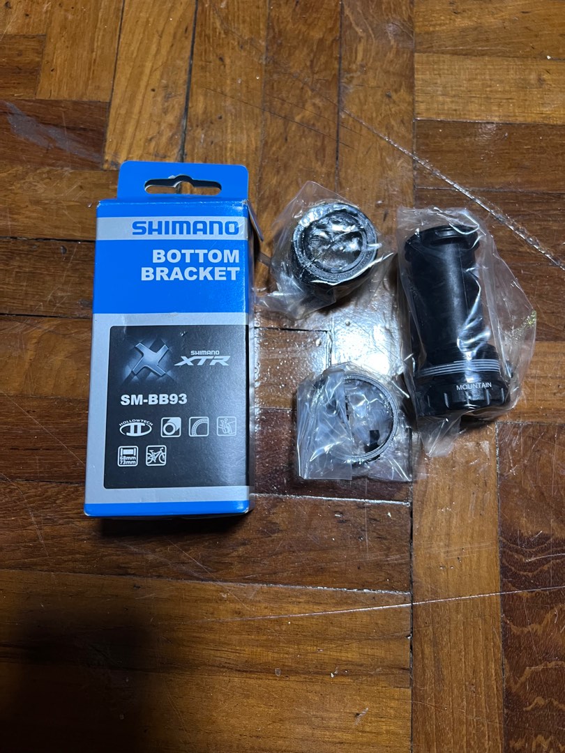 Shimano XTR BB93 bottom bracket, Sports Equipment, Bicycles & Parts ...