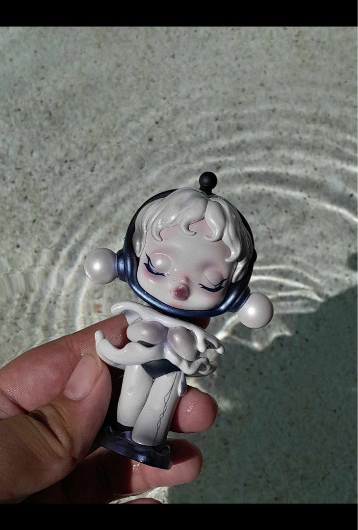 SKULLPANDA THE PENSIVENESS, Hobbies & Toys, Toys & Games on Carousell