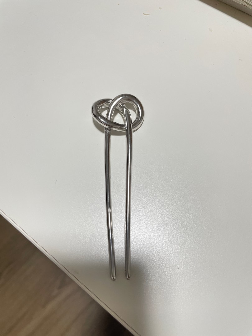 That Letter M - Twirl French Pin, Women's Fashion, Watches ...