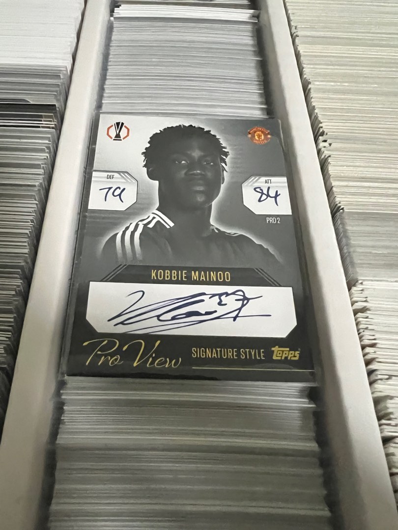 Topps Match Attax Extra 2024/25 Kobbie Mainoo Pro View Signature Style ...
