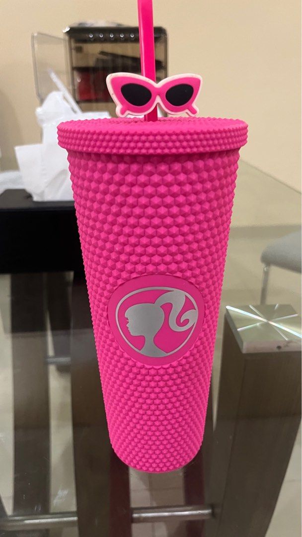 Tumbler botol minum miniso x barbie pink lucu, Kitchen & Appliances di ...