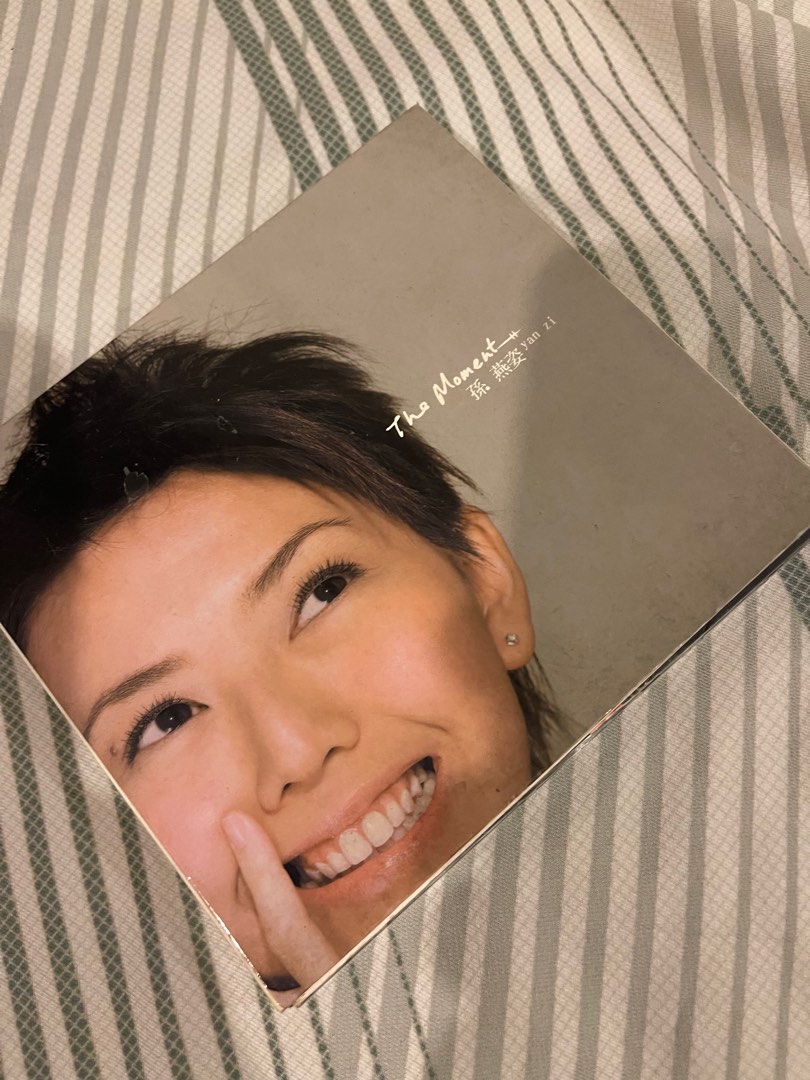孫燕姿 the moment 2cd 台版, Hobbies & Toys, Music & Media, CDs & DVDs on Carousell