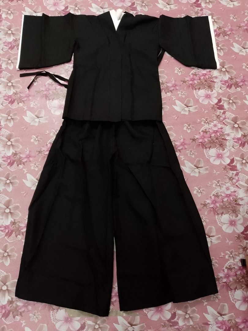 BLEACH UNIFORM COSPLAY COSTUME (PRELOVE), Women's Fashion, Dresses ...