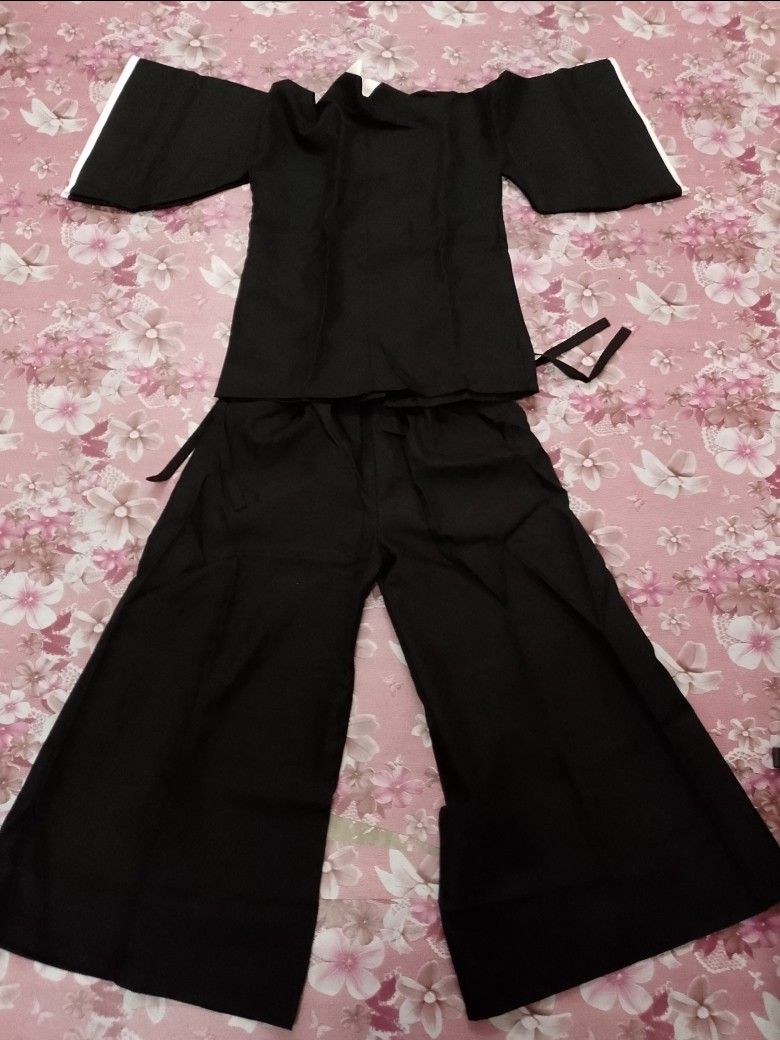 BLEACH UNIFORM COSPLAY COSTUME (PRELOVE), Women's Fashion, Dresses ...