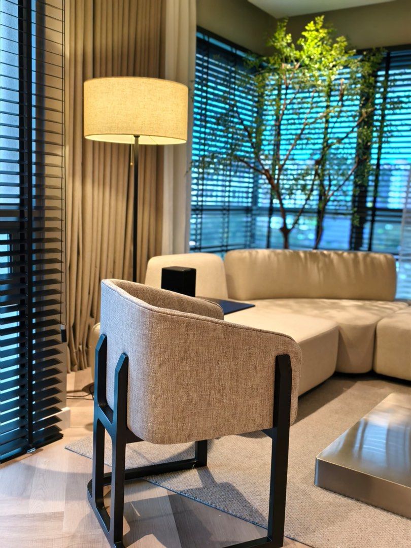 Brand New Designer Hotel design single seater dining chair custom ...