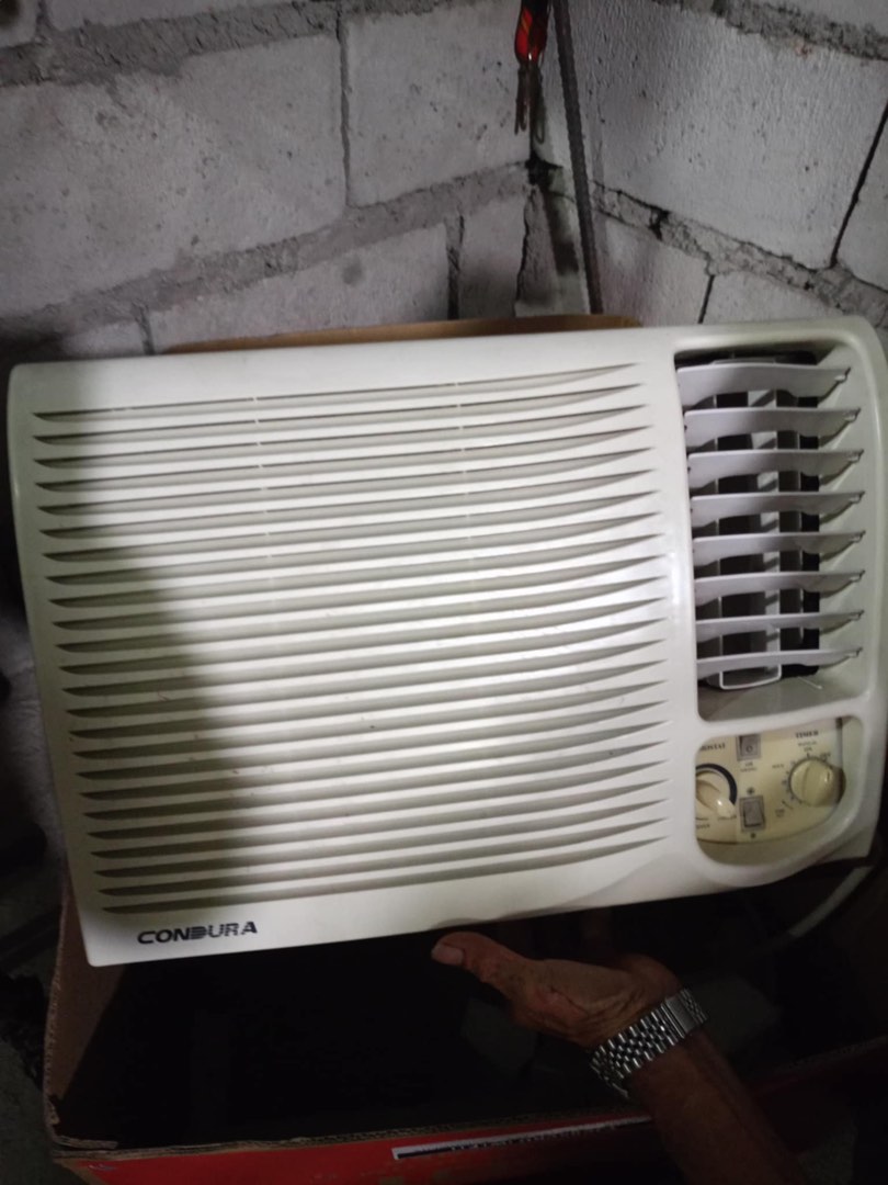 CONDURA WINDOW TYPE AC, TV & Home Appliances, Air Conditioning and ...