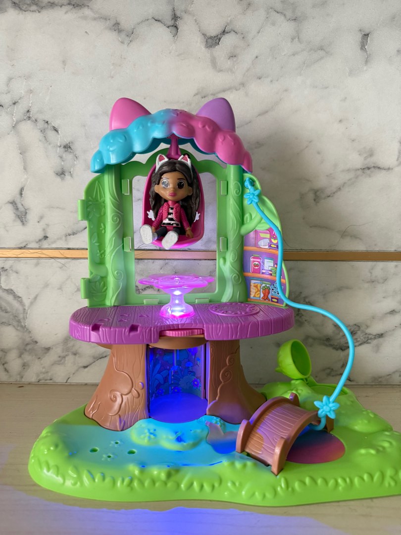 Gabby's dollhouse treehouse, Hobbies & Toys, Toys & Games on Carousell