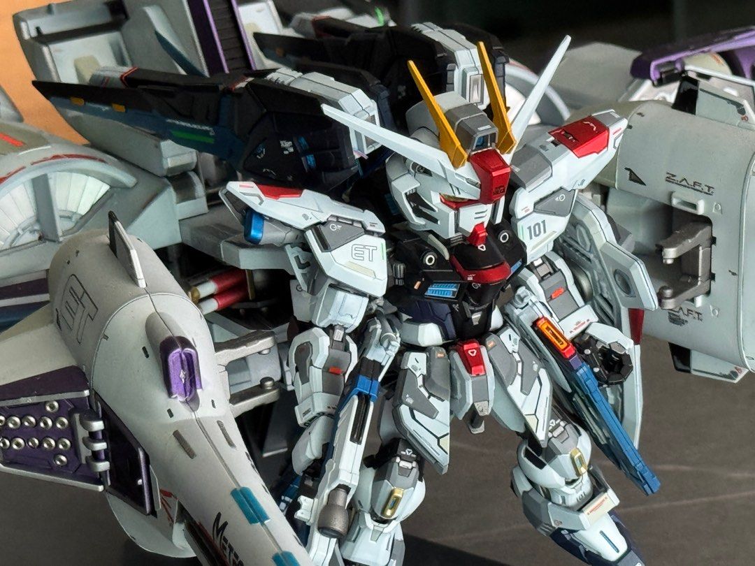*GORGEOUS* MGSD Freedom Gundam with HG 1/144 Meteor Unit - FULLY ...