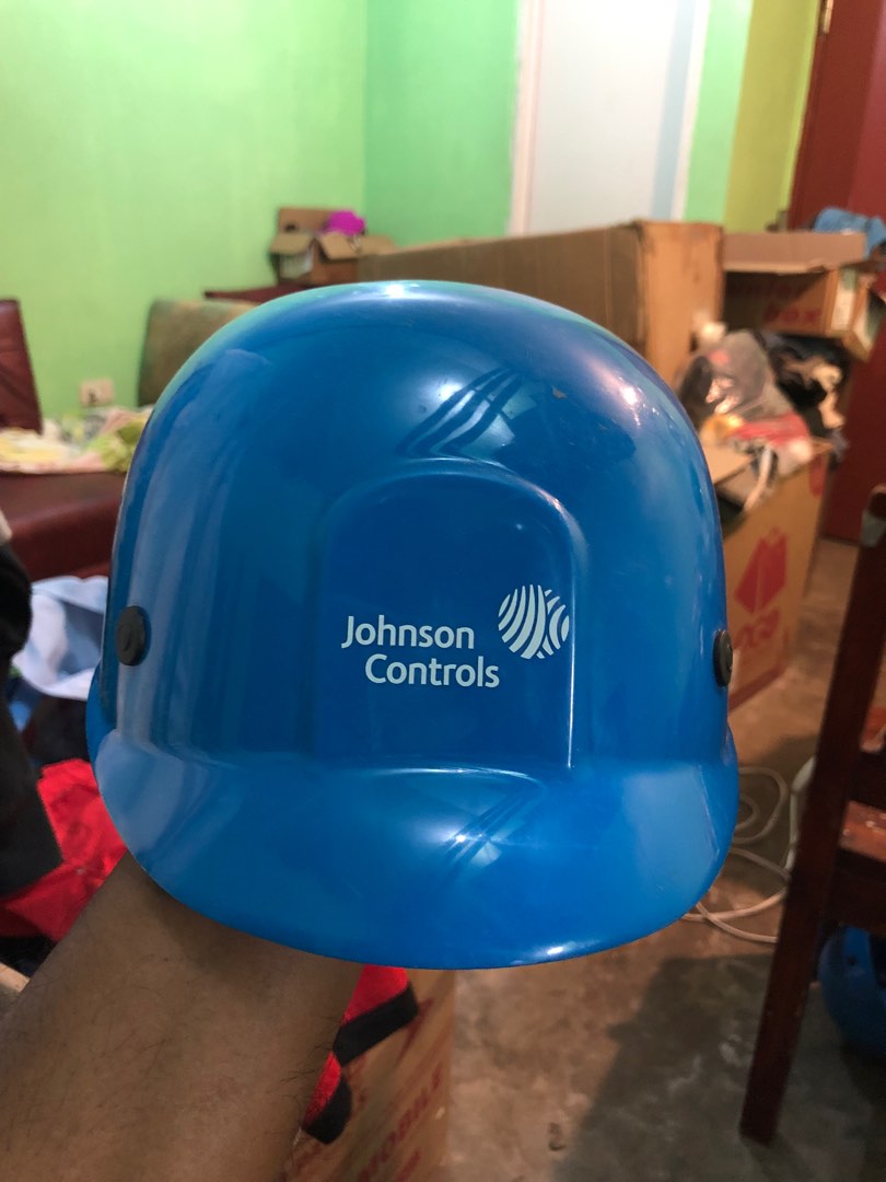 Hard Hat Johnson Controls, Everything Else, Looking For on Carousell